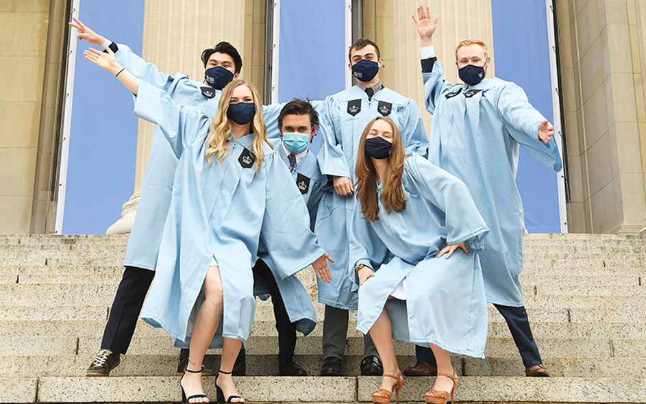 11 Photos That Show the Style, Sass, and Singular Graduating Class of ...